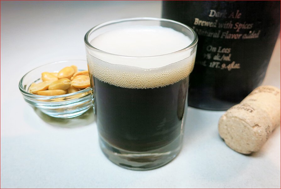 Trader Joe's 2013 Vintage Ale Review - The Trader Rater